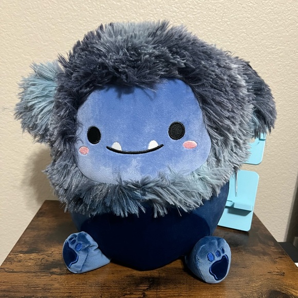 Squishmallows | Toys | Nwt 1 Dani The Navy Blue Big Foot Squishmallow ...